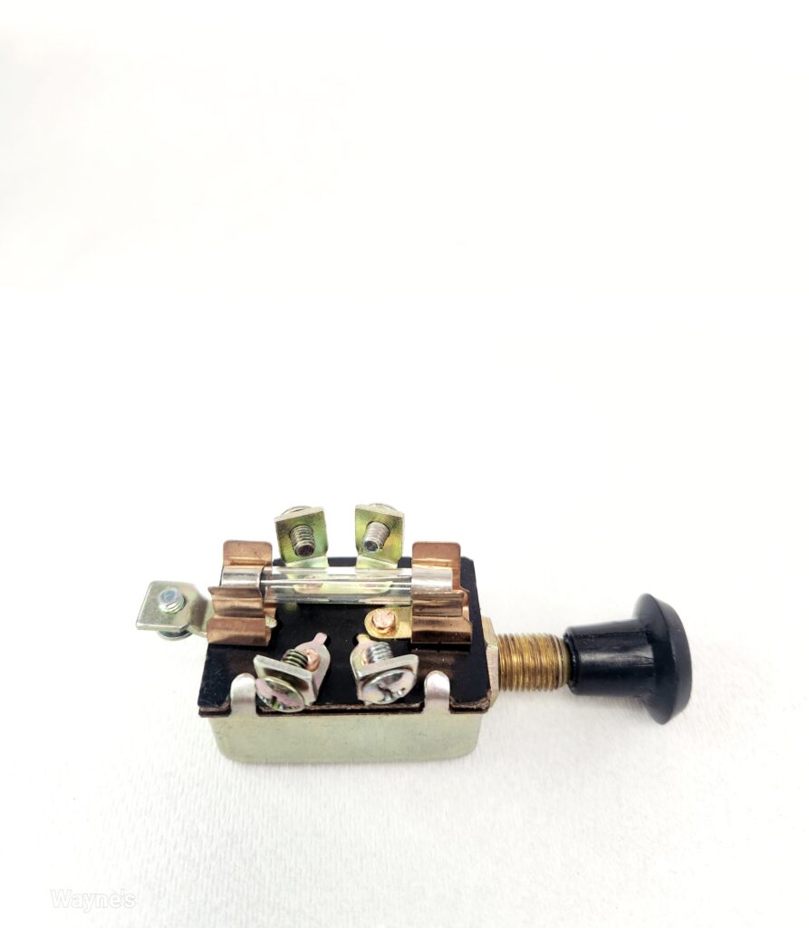 Push/Pull Fused Headlight with Fuse Switch - Space Coast Group